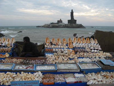 The world through my eyes...: Sea shells at Kanyakumari