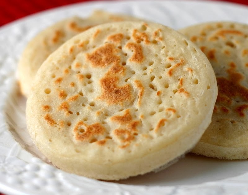 Big, Bold, Beautiful Food: Crumpets