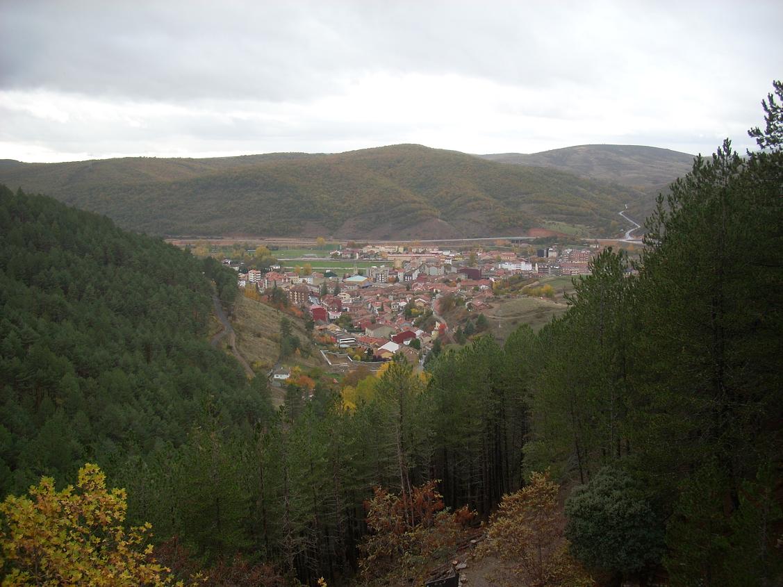 Rutas en la Montaña de Cistierna (León).: Visita a San Guillermo