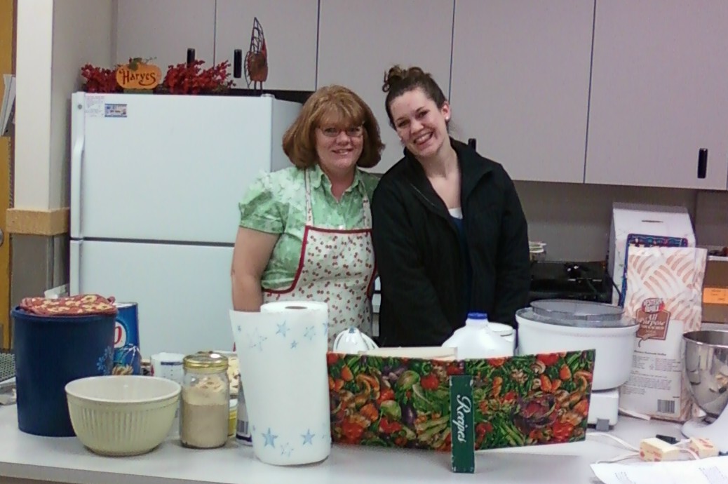 BUG A BOO CORNER: YUMMY CINNAMON ROLLS!