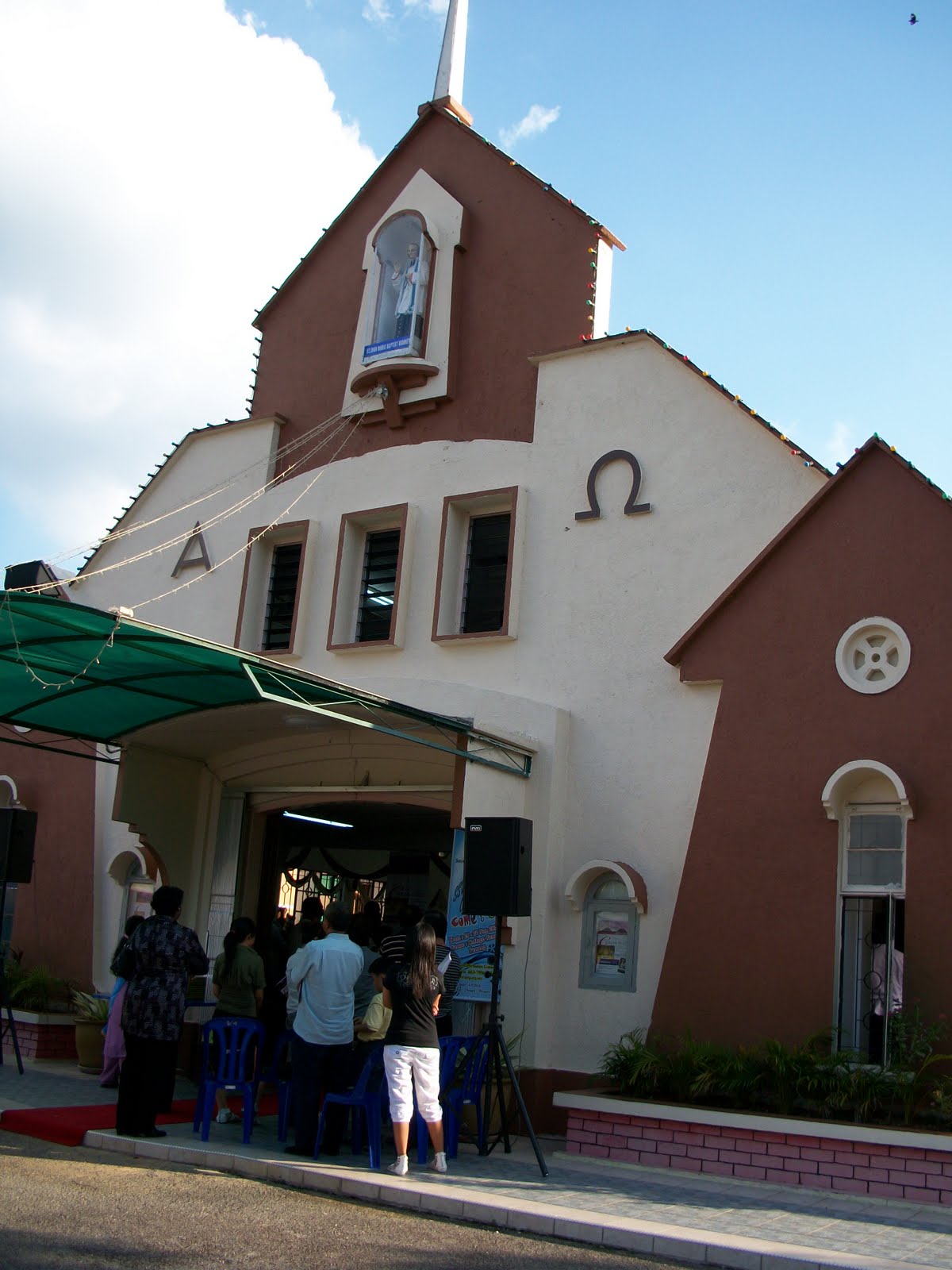 The Welcoming Parish: Chrism Mass 2010 - Church of St. John Marie Vianney