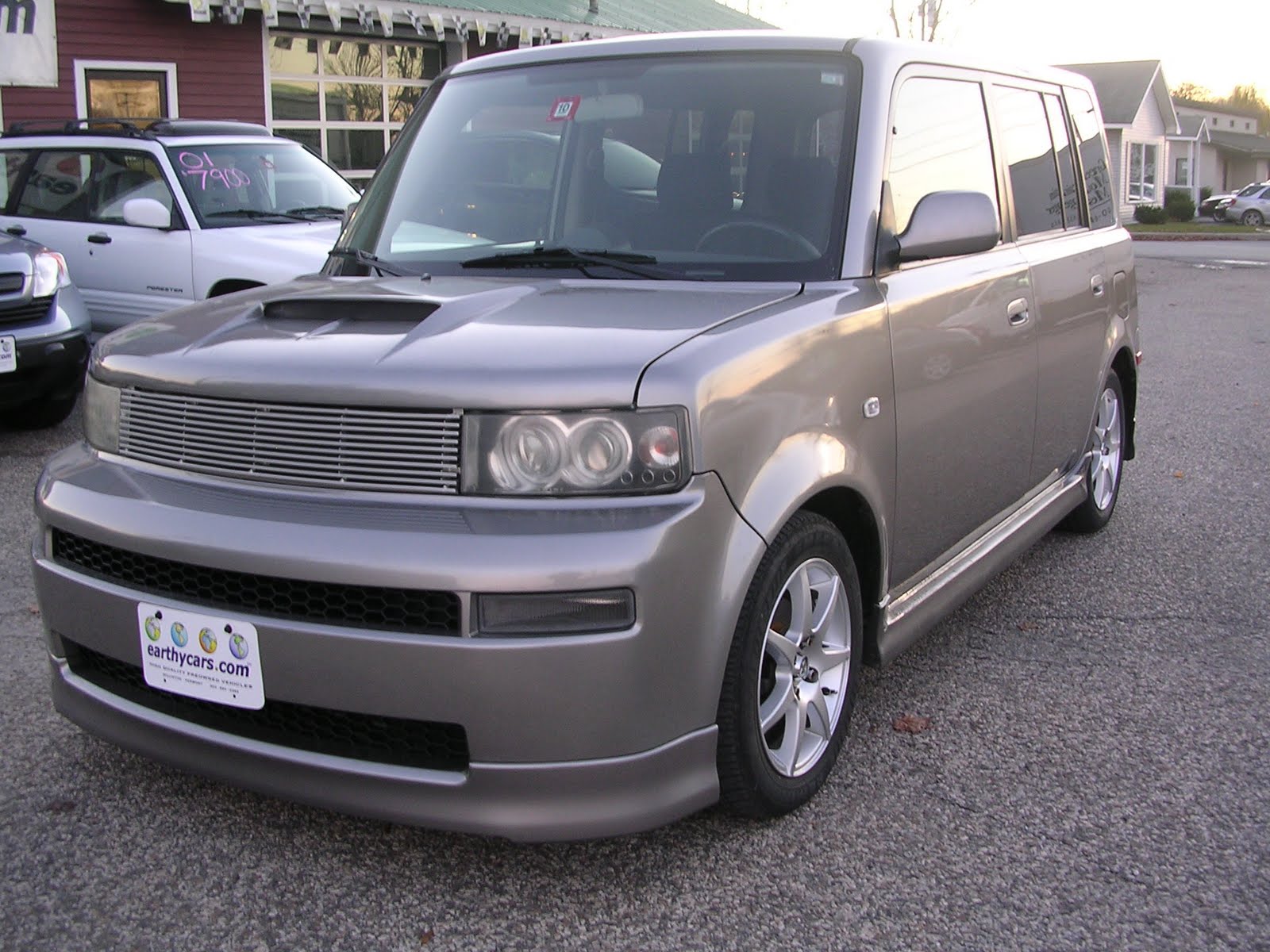 Earthy Cars Blog: EARTHY CAR OF THE WEEK: 2005 Scion xB