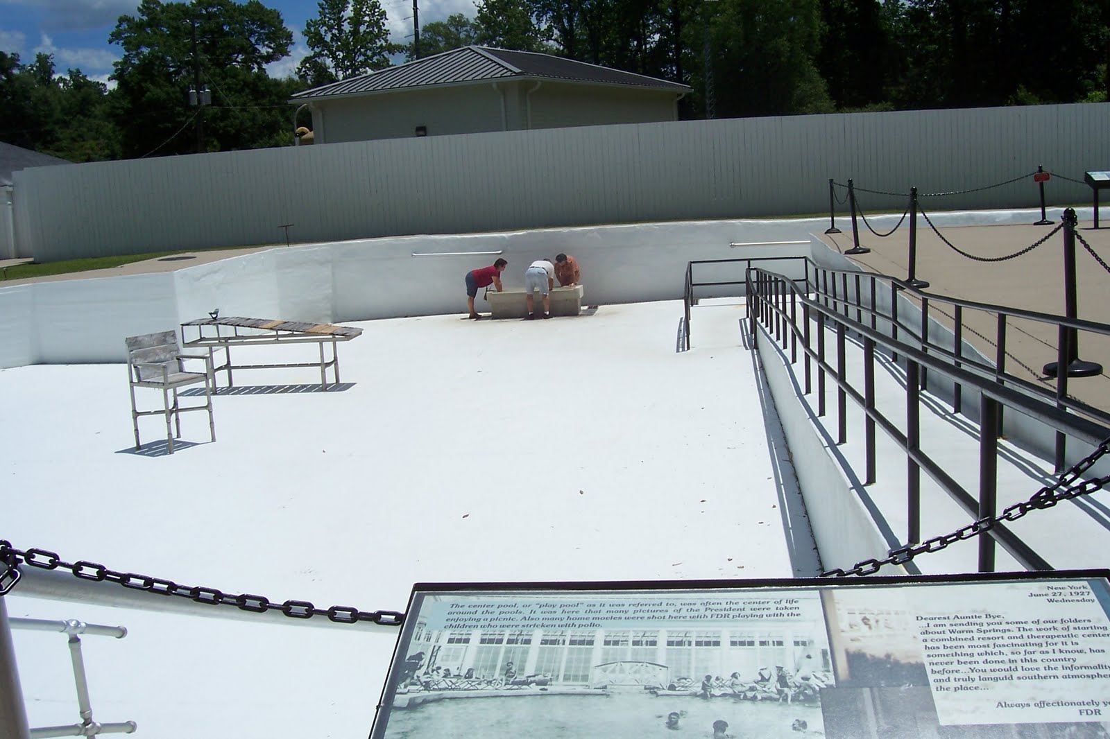 Aprons and More: June 2010