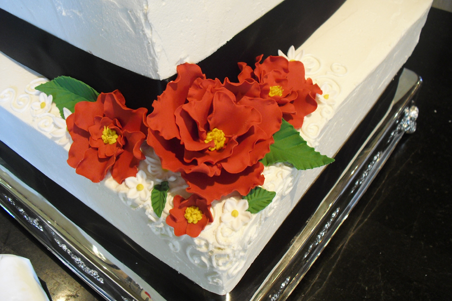 Sugar - Cookies, Cakes and More: Red Poppy Wedding Cake
