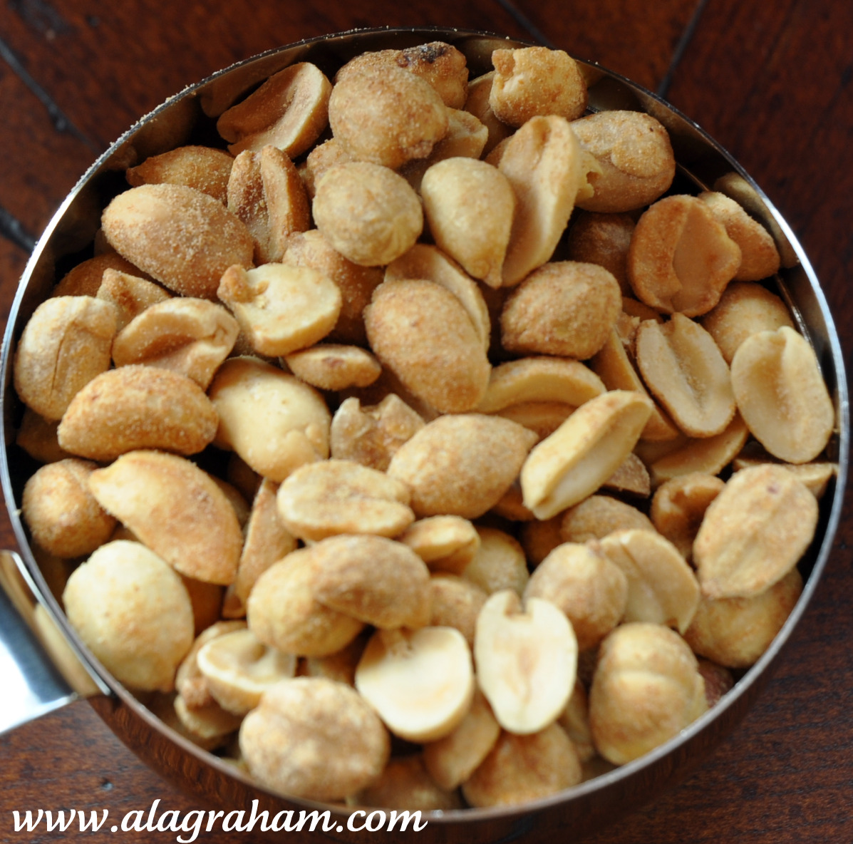 A LA GRAHAM: HOMEMADE PEANUT BUTTER