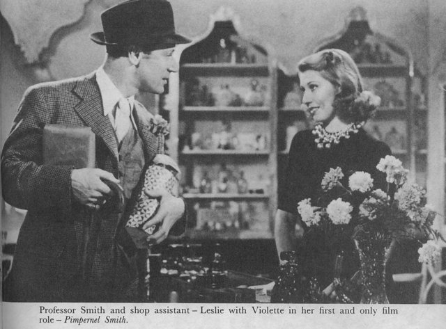 El viaje de Leslie: La familia Howard