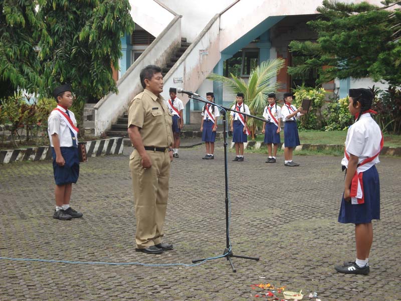 Priyana Ginada E-Learning "enthusiastic and inspiring": Upacara HUT ...