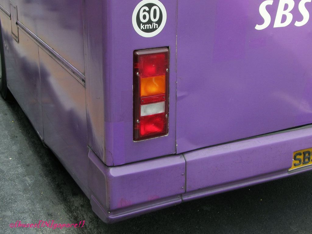 (buses[IN]gapore!): SBS Transit : Tail Light refurbishments