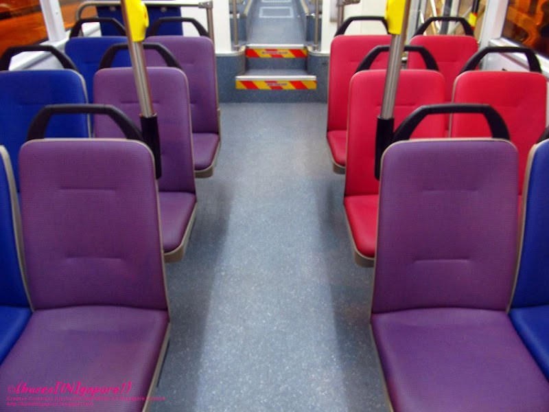 (buses[IN]gapore!): SMRT Buses : ZhongTong Hybrid LCK6121GHEV (SMB137A)