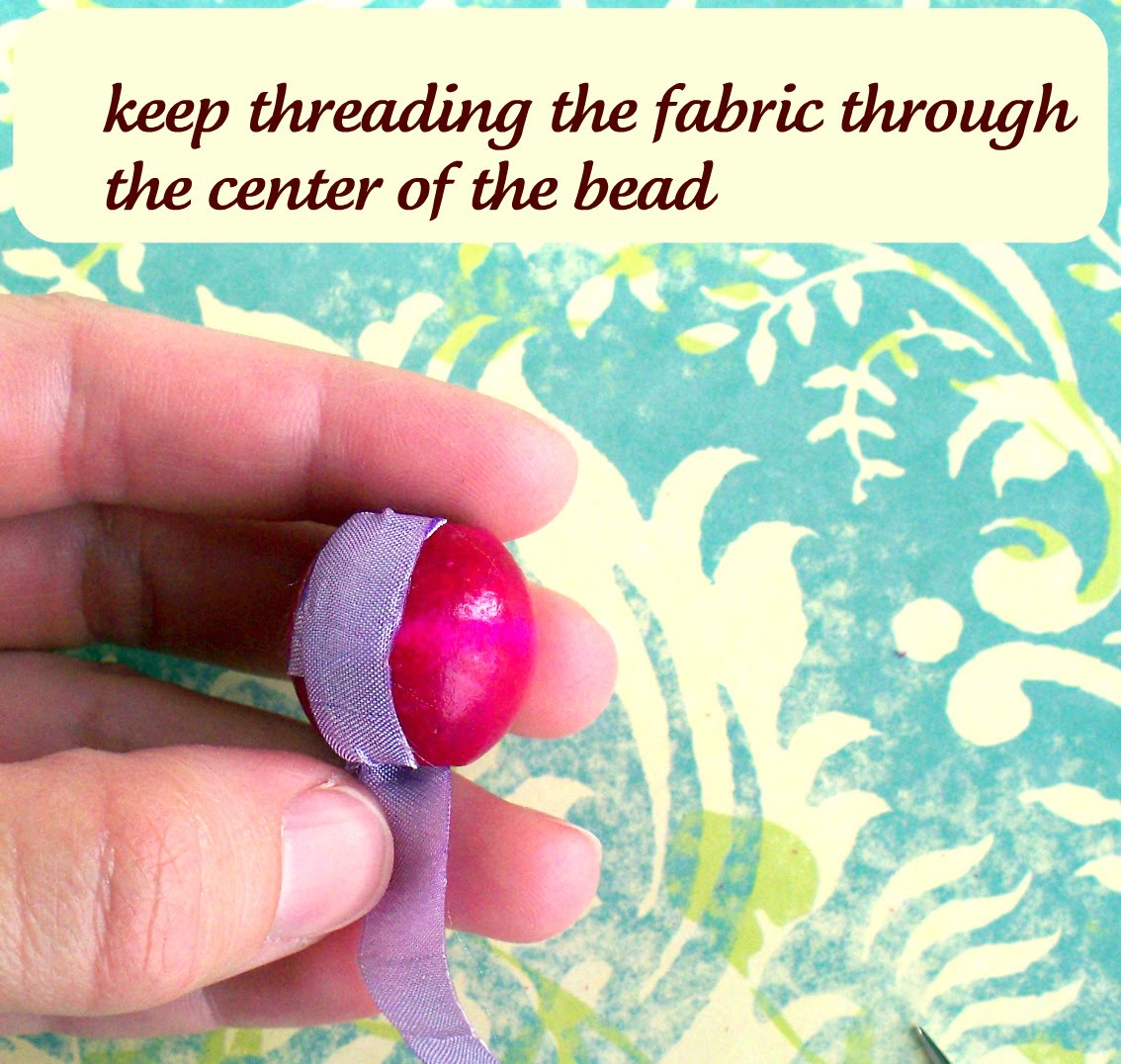 Poppy Chic Designs: Fabric Covered Bead Necklace Tutorial