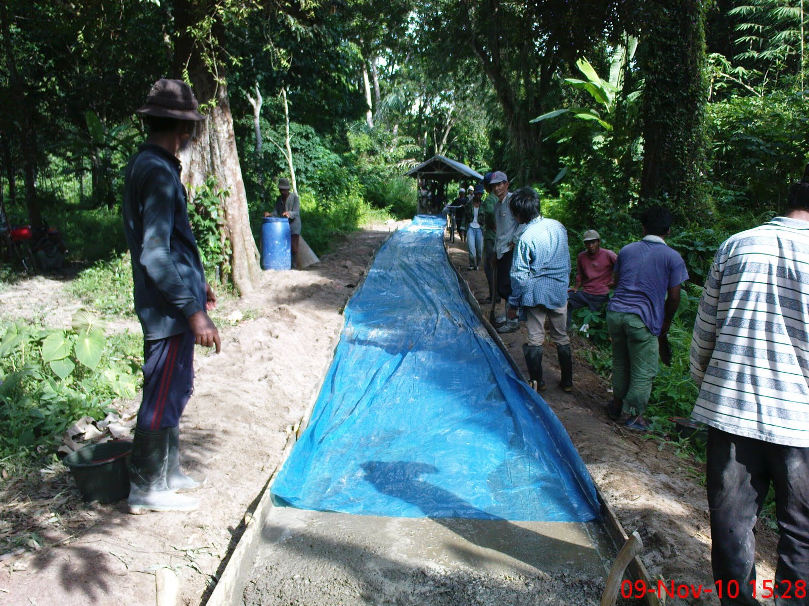 DESA SUKANEGERI: Hasil Pengerjaan Pengecoran 200 meter bantuan dana ... DESA SUKANEGERI: Hasil Pengerjaan Pengecoran 200 meter bantuan dana ...