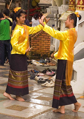 Allen's World: Fawn Leb Dance