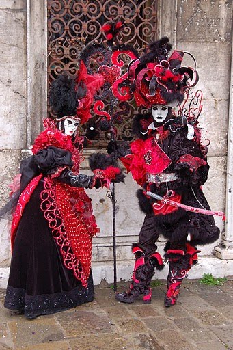 Amazing Fashion: CARNAVAL COSTUMES