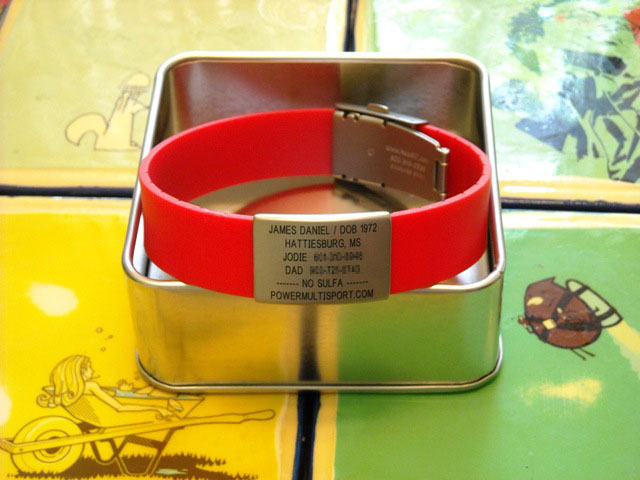 PowerMultisport: Contest 01: Road ID Giveaway and review