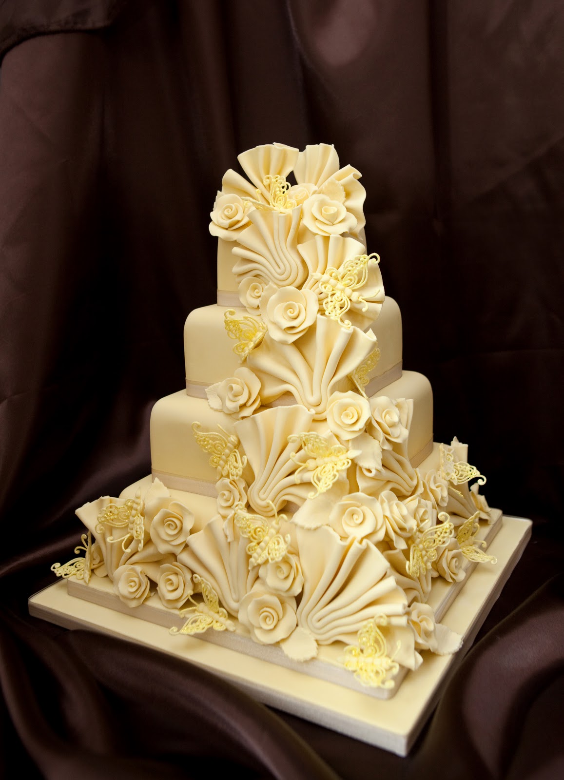 Boo Lee Scrumptious Bespoke Cake Design: Cake Designs