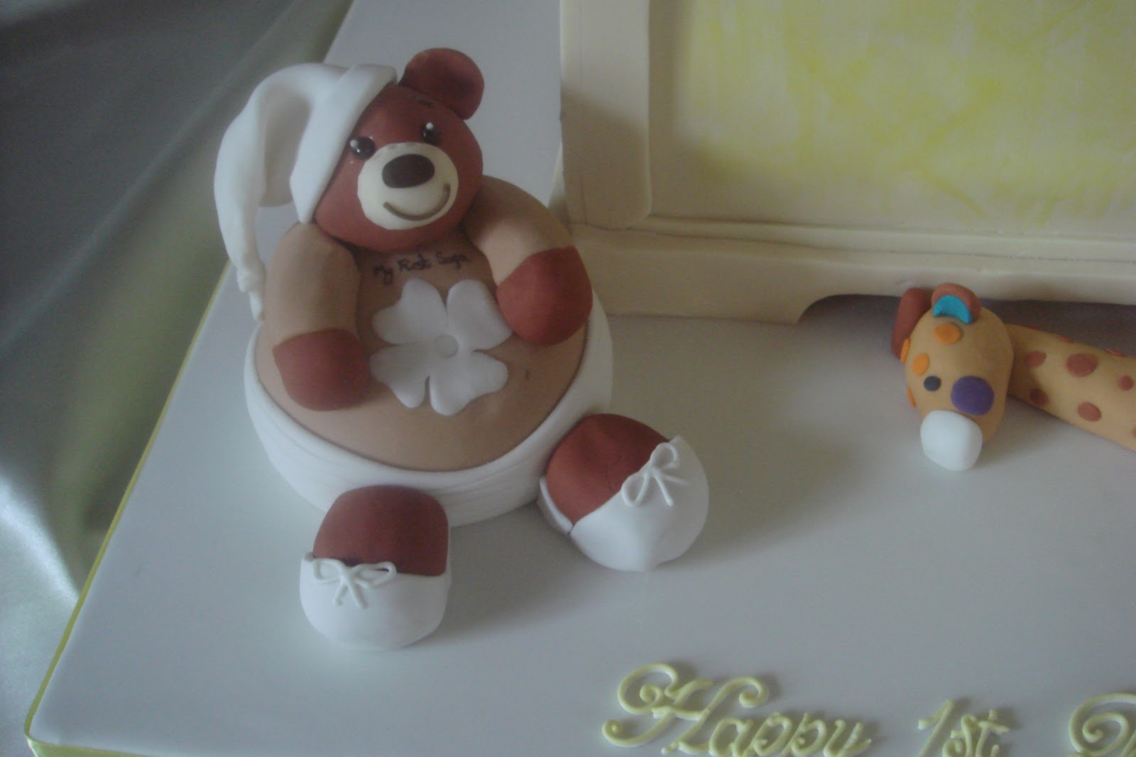 Boo Lee Scrumptious Bespoke Cake Design: Cake Designs