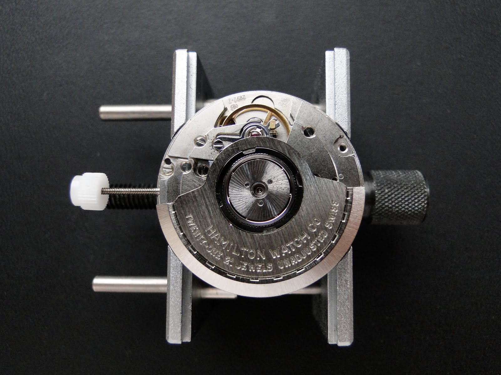 GNOMÓNICA: El calibre ETA 2892: confiable y fino caballo de batalla ...