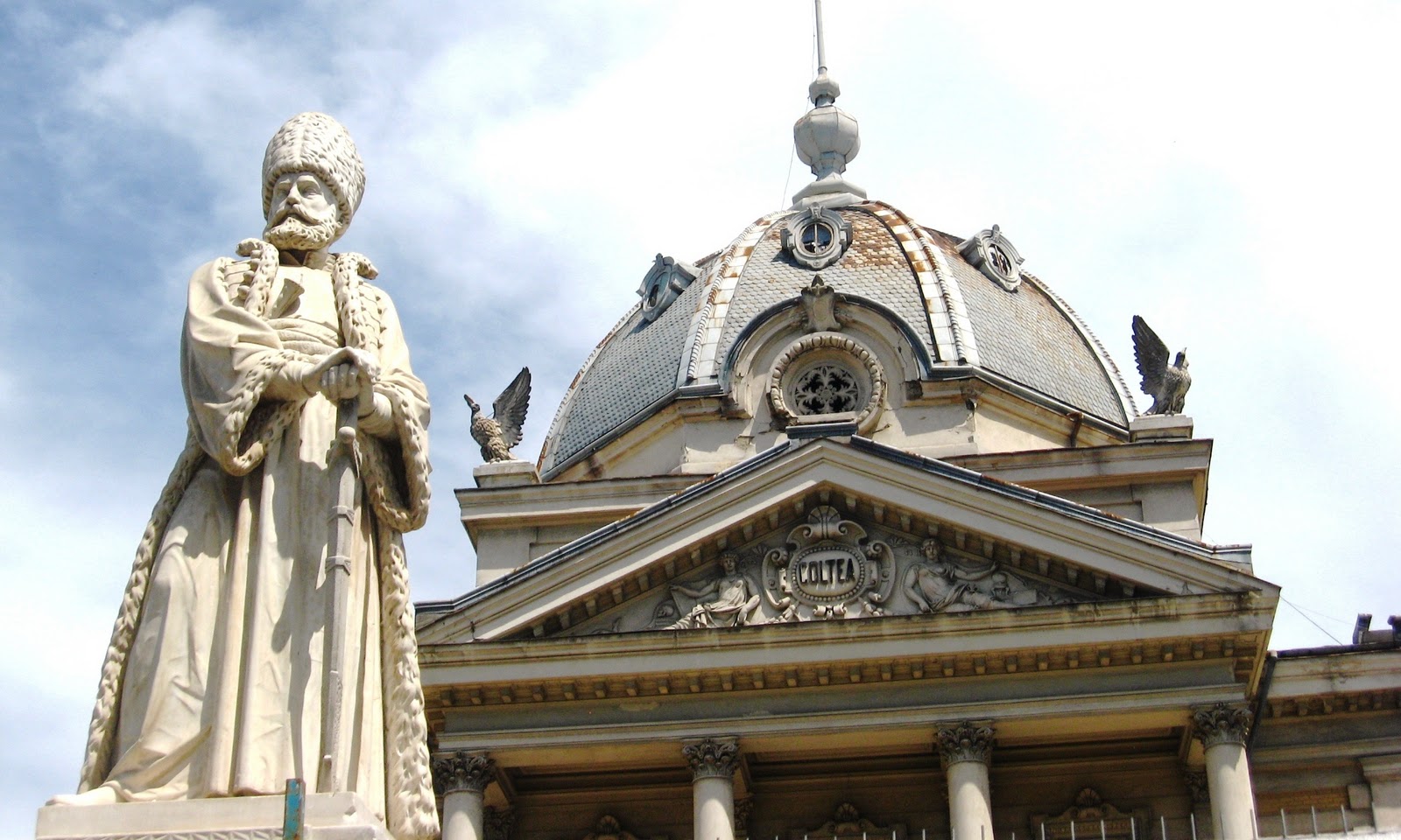 ROMANIA: A. C. FOTOBLOG: Coltea Hospital, Historical Front Entrance