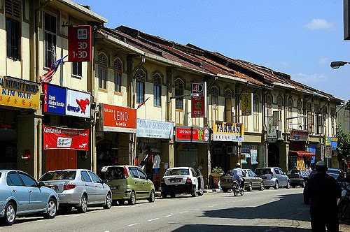 MALAYSIA NO 1 TRAVEL GUIDE: February 2011