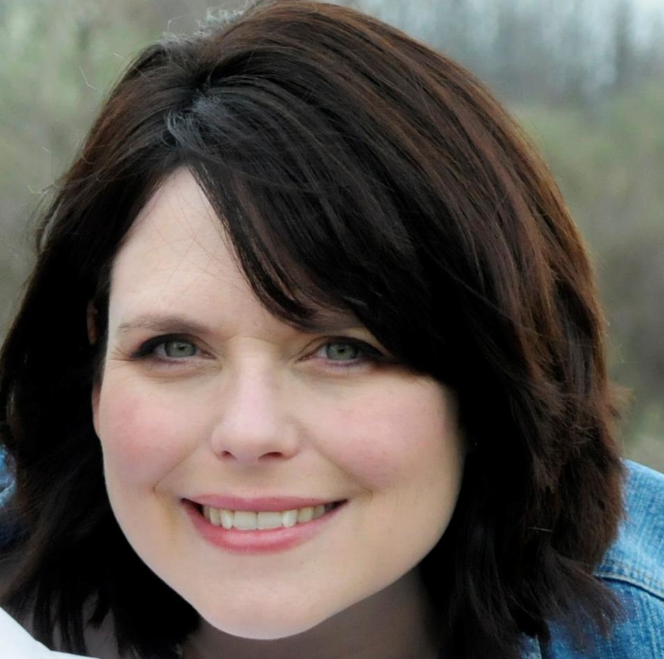 Annechovie: ARTIST'S PORTRAIT * CARRIE WALLER