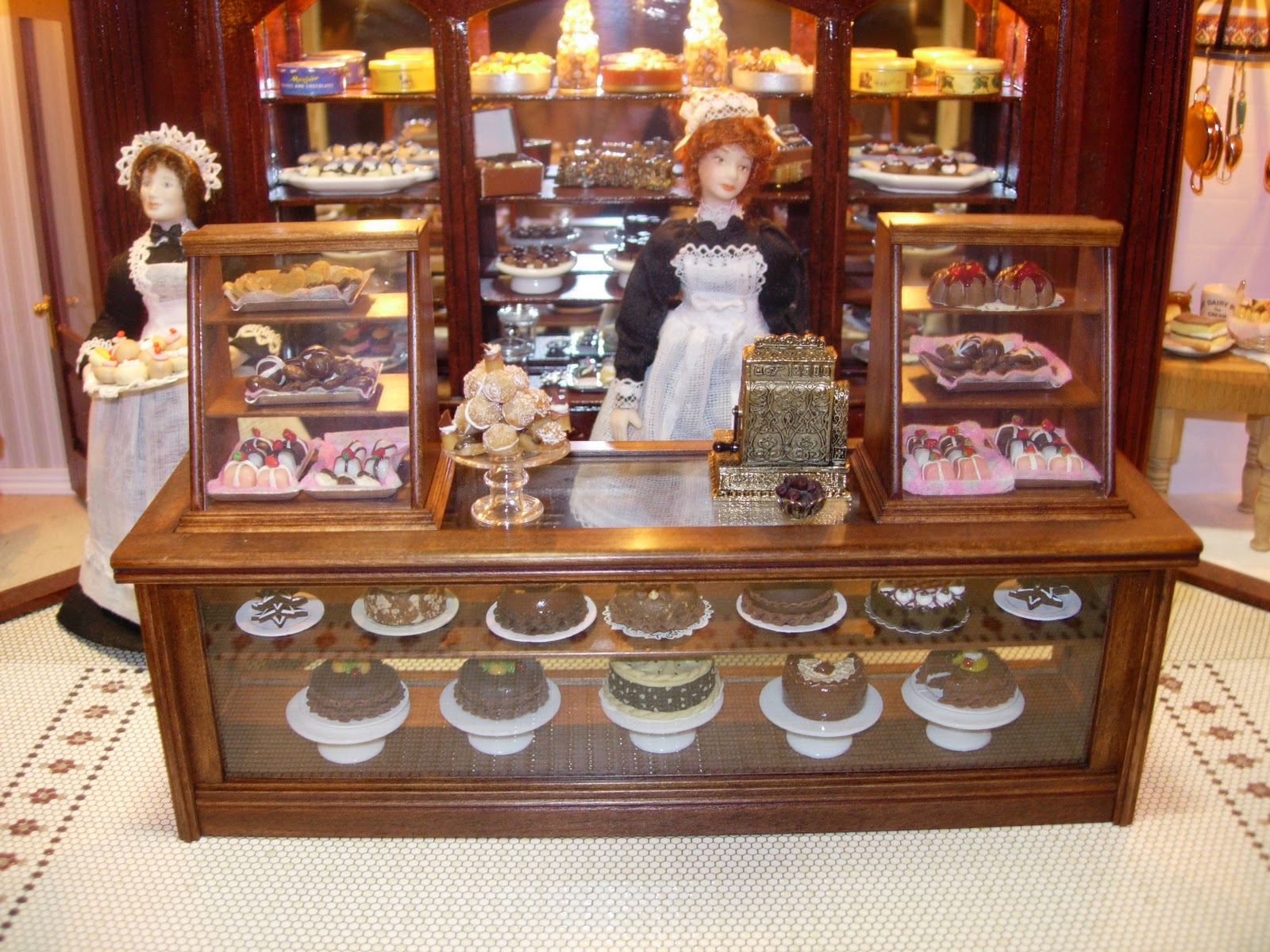 Itty Bitty Adventures: Miniature Monday - Victorian Chocolate Shop!