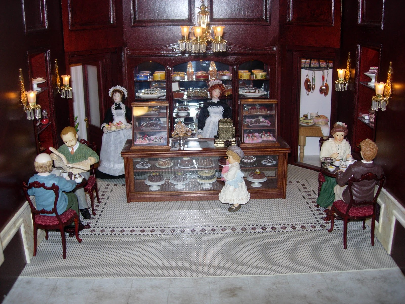 Itty Bitty Adventures: Miniature Monday - Victorian Chocolate Shop!