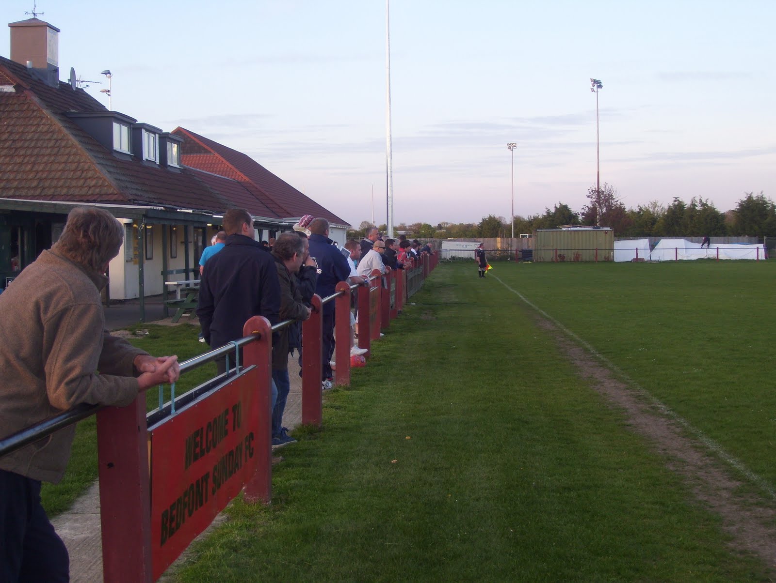 Pie and Mushy Peas: Bedfont Sports FC