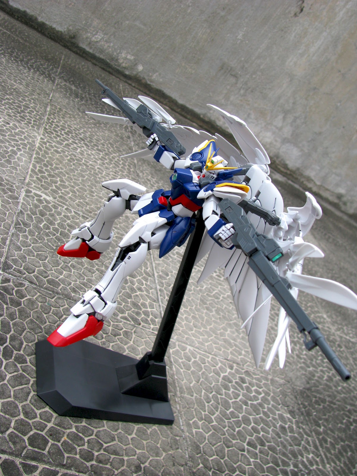 MaftyNavue's Thought: MG Wing Zero (Endless Waltz Ver) Straight Build
