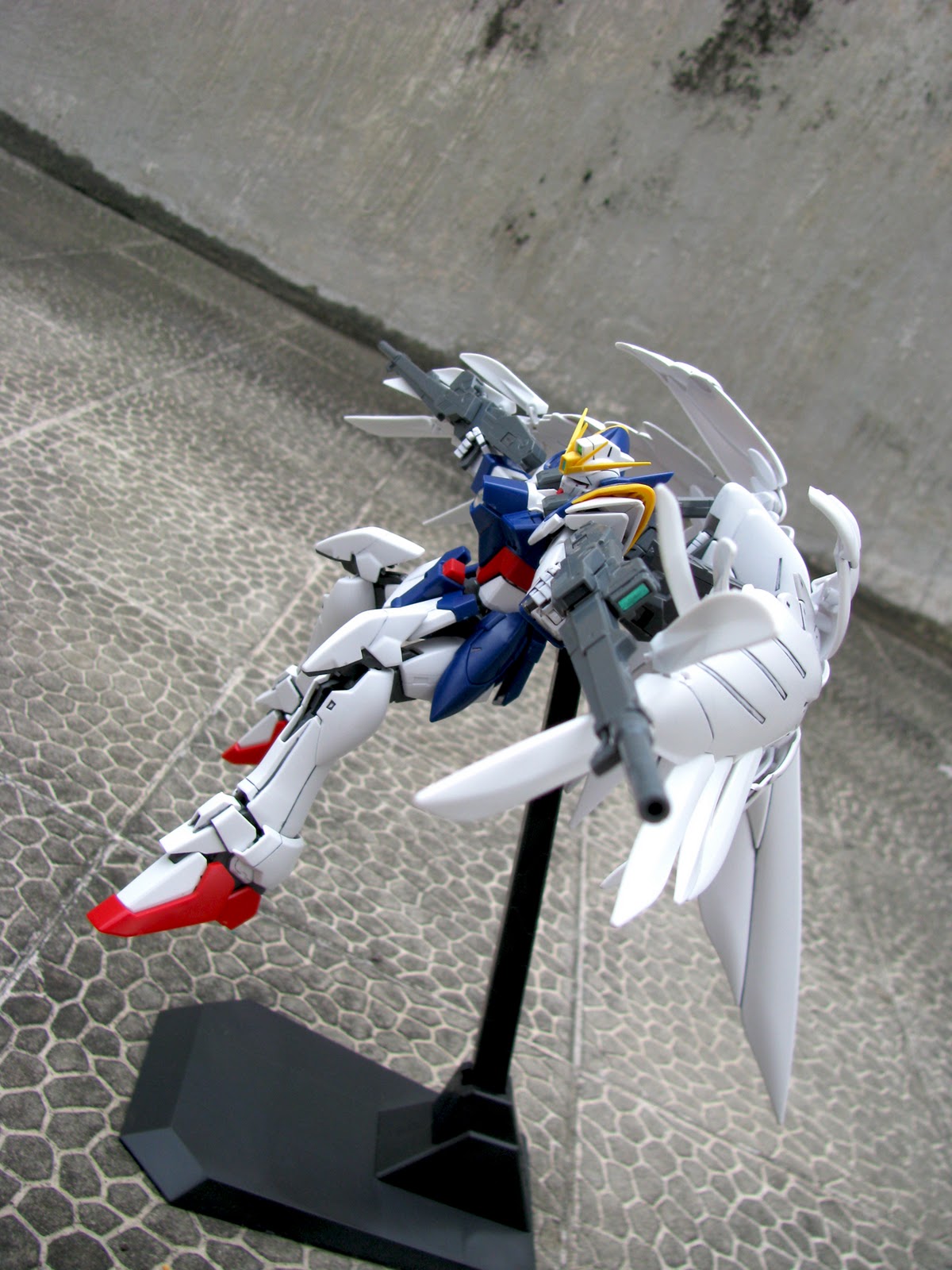 MaftyNavue's Thought: MG Wing Zero (Endless Waltz Ver) Straight Build