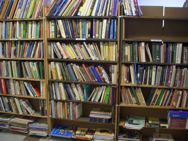 The [Travel] Book Thing | Prêt à Voyager