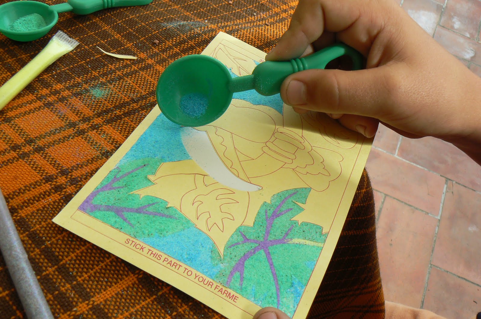 Orca: observar, recordar, crecer y aprender: Pintar con arena