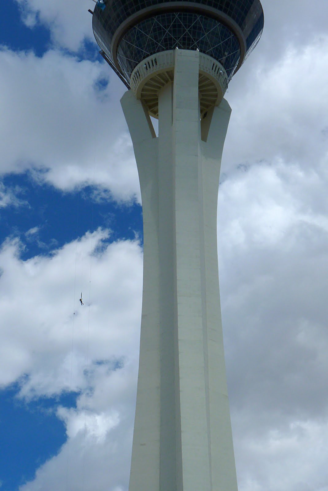 VegasImages: Stratosphere Sky Jump