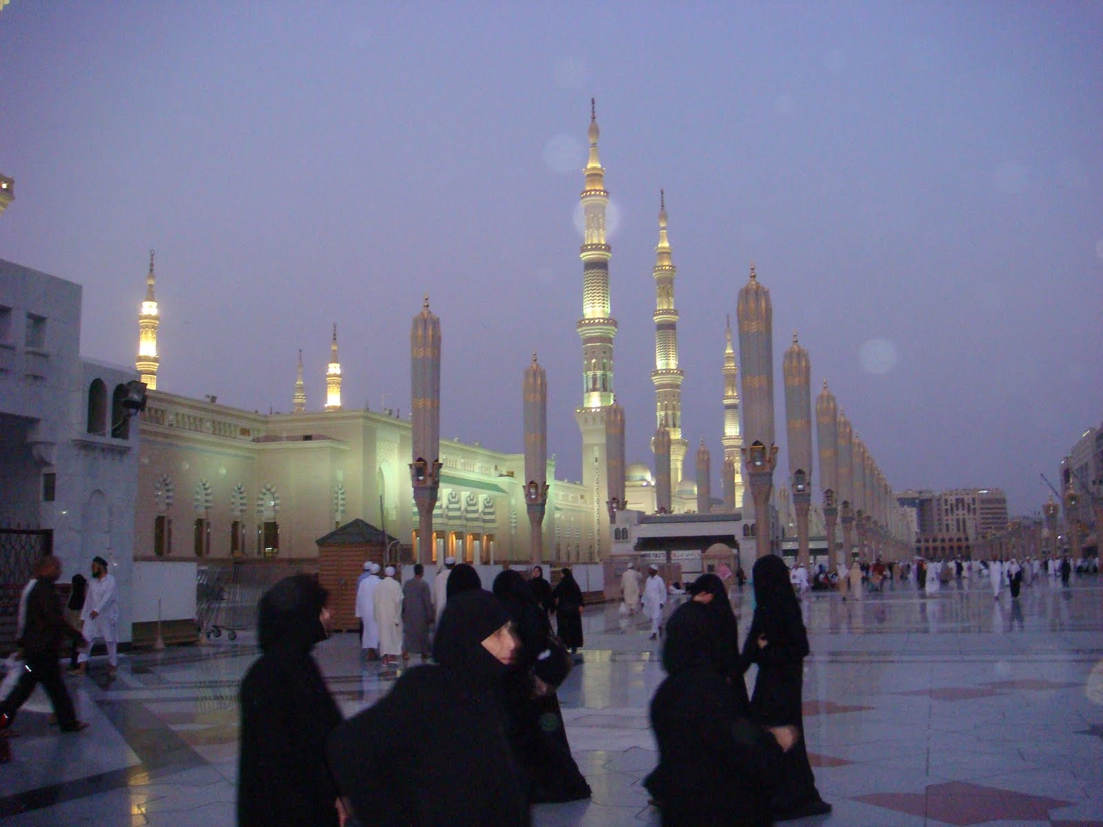 Wan's Footprints the World: Mecca and Medina, Saudi Arabia.