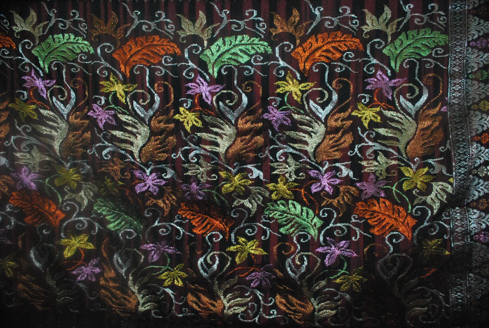 Terengganu's Touristic Appeal: Songket Design in Terengganu: A piece of art