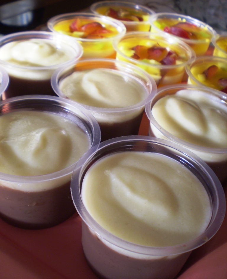 Bunda Cakes: Puding Buah & Puding Coklat