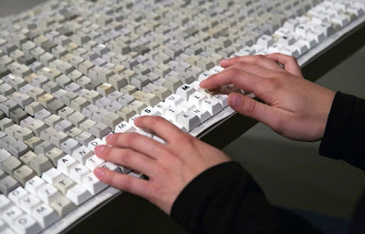 Amaging World: World's Biggest Keyboard