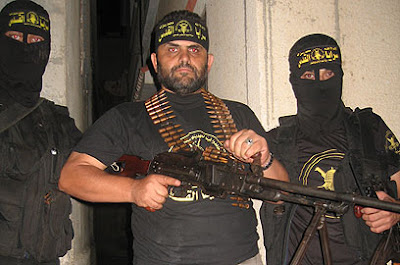 Islamic Jihad explains the "peace activist with weapons" photos ~ Elder ...