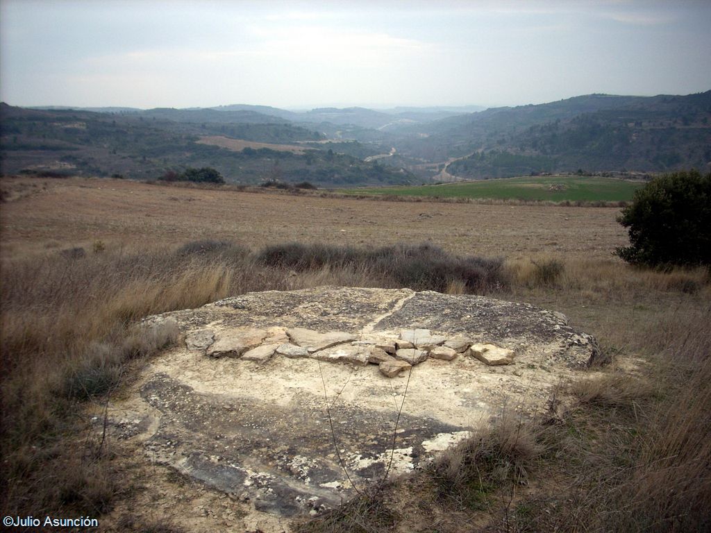 Rutas arqueológicas por Navarra: HIPOGEO DE LONGAR