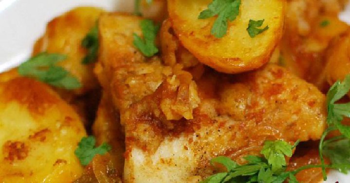 ..Tasty Recipes..: Fish and Potato Tajen - طاجن السمك بالبطاطس
