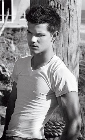True Taylor Lautner Fans: NEW/OLD MOTORCYCLE MAN ROLLINGSTONE MAGAZINE ...