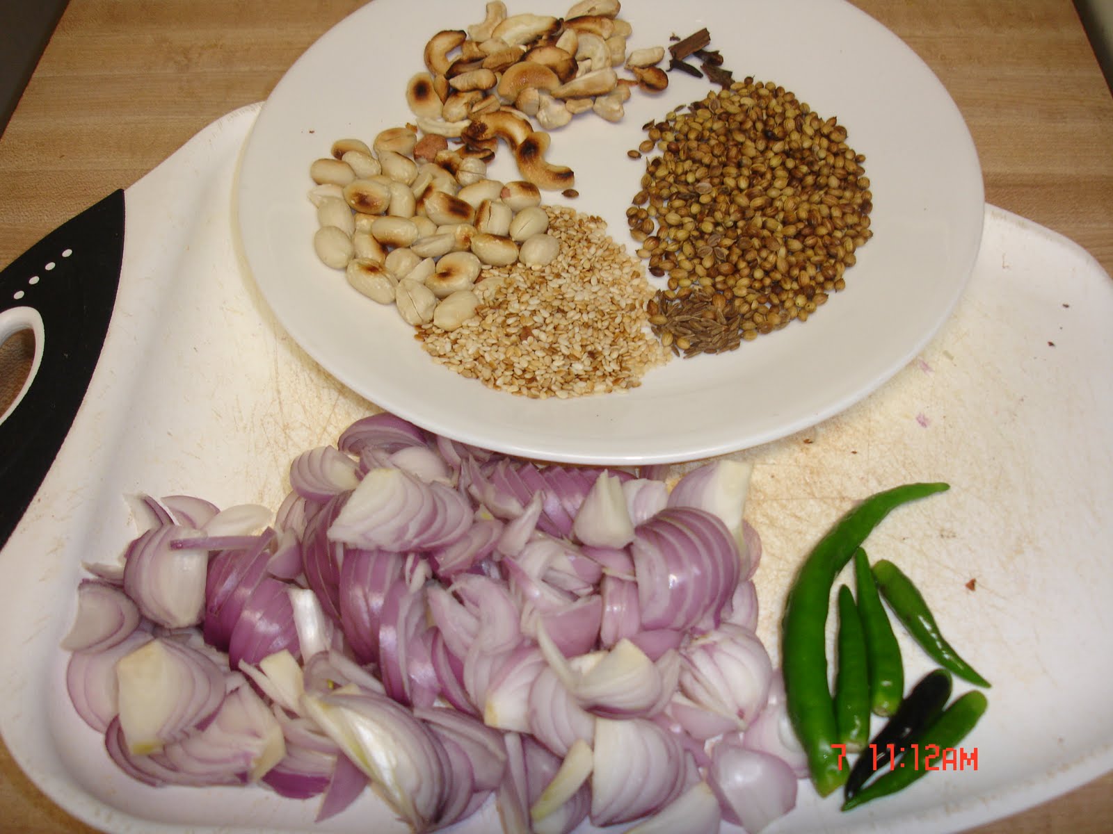 Vimala's Kitchen.: Gutti Vankaya Curry(Stuffed Egg plant curry)