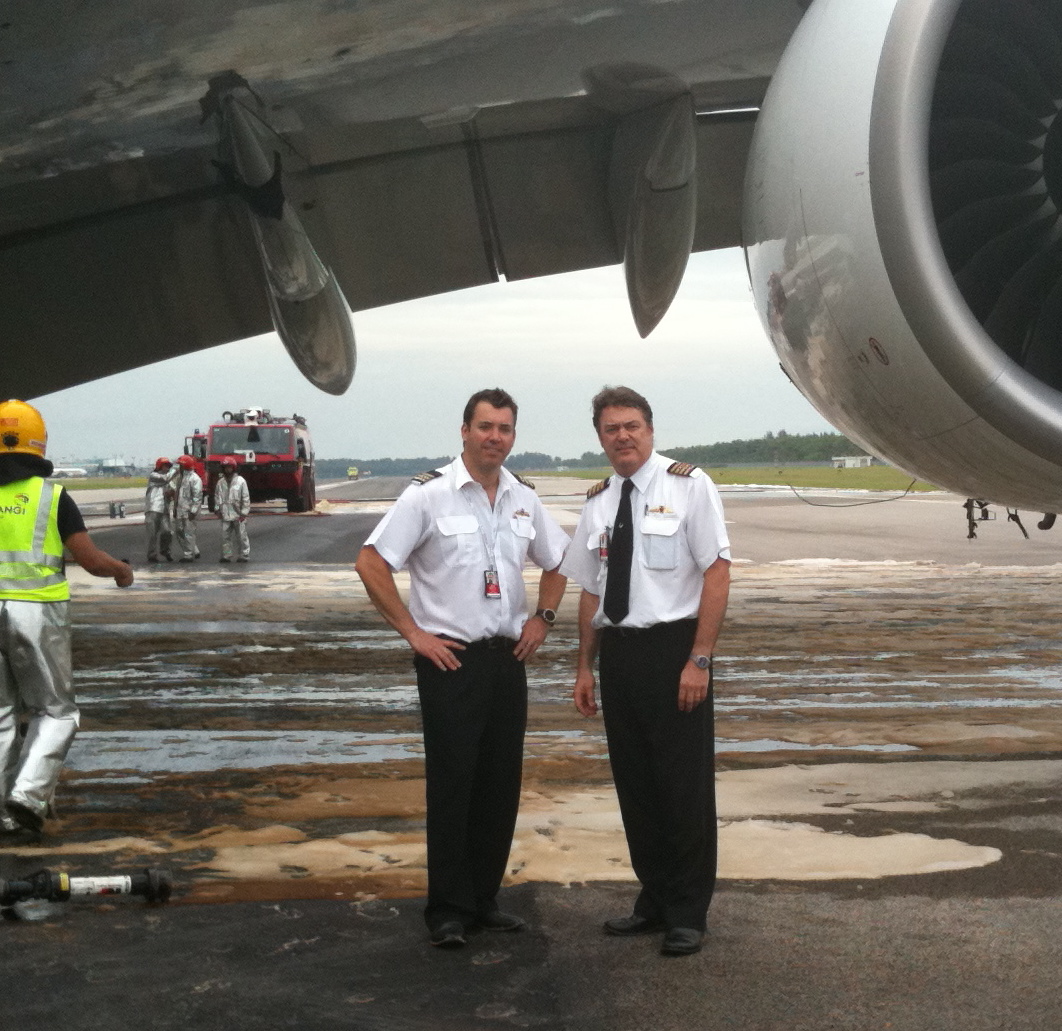 Aviation Troubleshooting: Qantas Flight QF32 - Captain David Evans ...