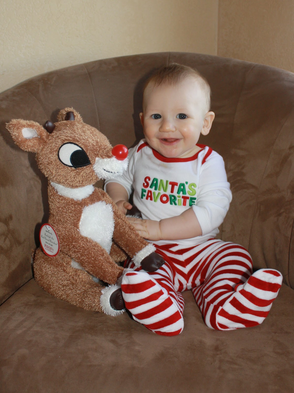 Diapers Full of Blarney: Wordless Wednesday:Fun with Rudolph