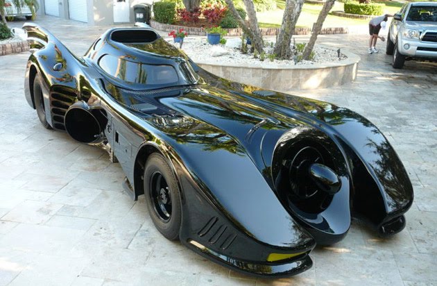 SUPER CARS: Michael Keaton Batmobile