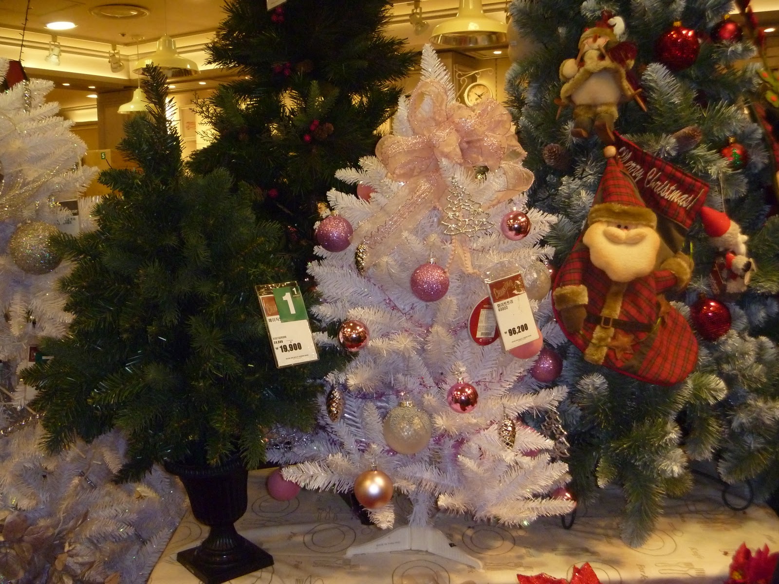 South Korea: 2001 Outlet Mall in Seoul