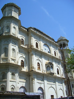 arise, awake: Lucknow scenery