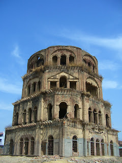 arise, awake: Lucknow scenery