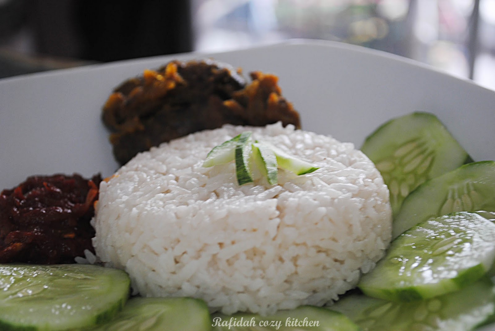 SuperMama : When east meet west ;-) Nasi Lemak Ungkap vs Blackpaper ...