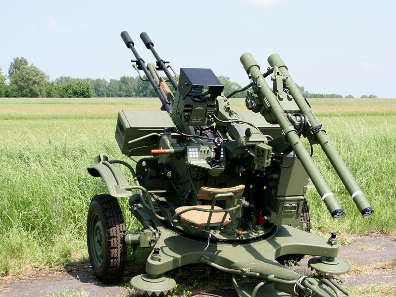 INDONESIA DEFENCE: TNI AD Uji Coba Rudal Grom di Kutai Timur
