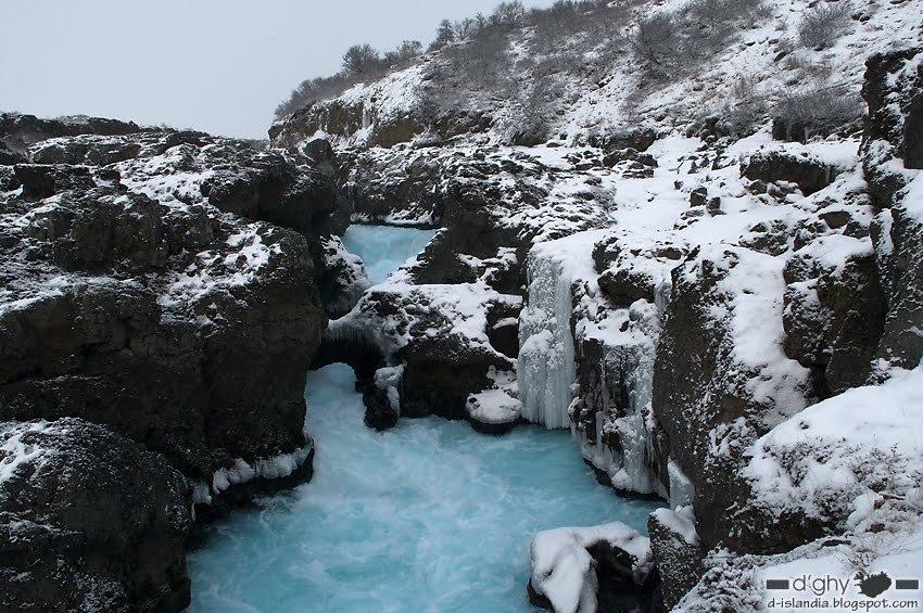 DZIENNIK MIGRACJI WEWNĘTRZNEJ: Hraunfossar i Barnafoss
